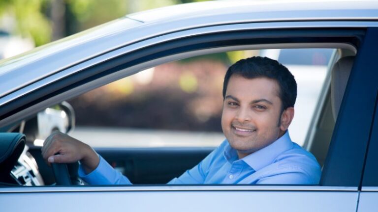 Safe Driving Tips - 10 Tips Every Driver Should Follow